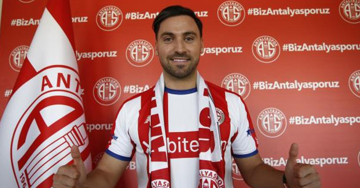 Fenerbahçe'den Antalyaspor'a Transfer Olan Sinan Gümüş Açıklamalarda ...