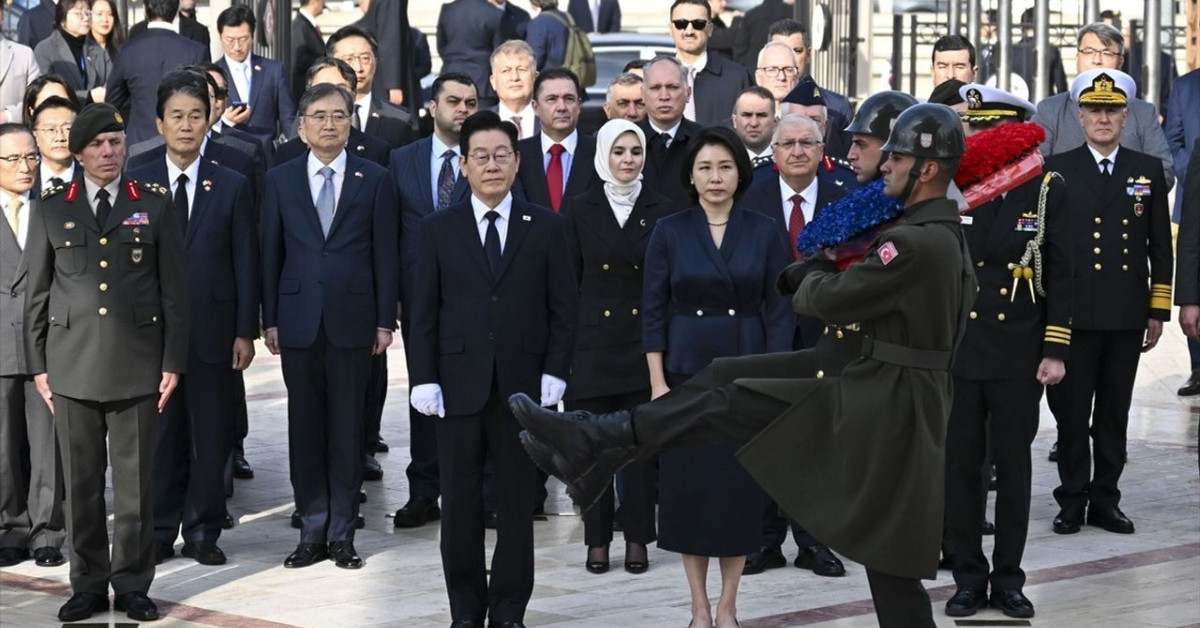 Güney Kore Devlet Başkanı Lee Jae Myung Ankara'da Türk Askerlerinin ...