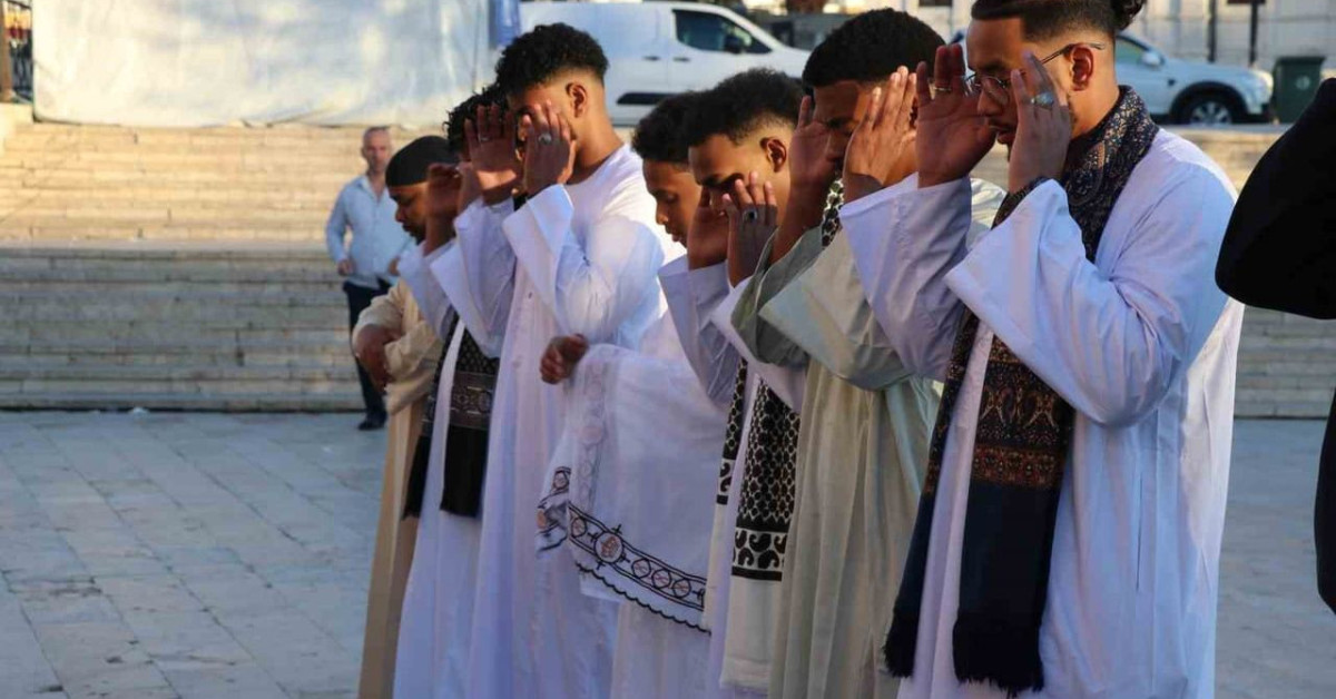 Tarihi Kale Camii'nde Kurban Bayramı Sevinci - Haber365