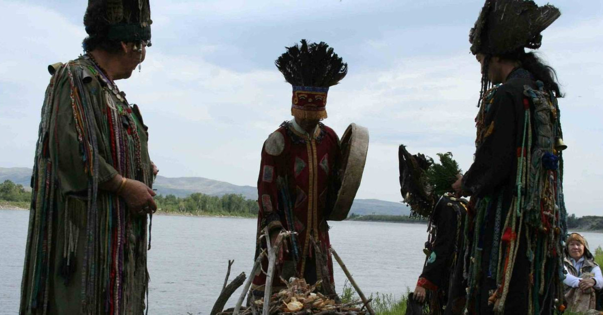 Tengri nedir, ne demektir? Gök Tanrı inancı Tengricilik hakkında ...