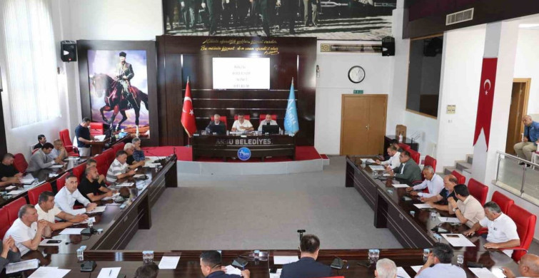Aksu Belediye Başkanı Yıldırım, Cemal Enginyurt’a Sert Tepki Gösterdi ...