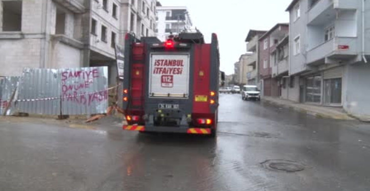 Sancaktepe'de inşaat alanında kısmi toprak kayması - Haber365