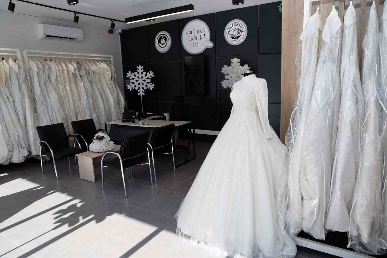 Yeni Sezon Heyecanı: Kar Tanesi Gelinlik Evi - Haber365